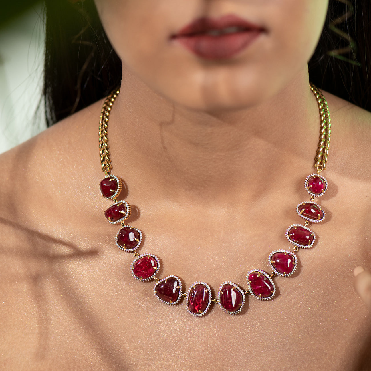 Ruby Fireworks Diamond Circle Gold Necklace Set